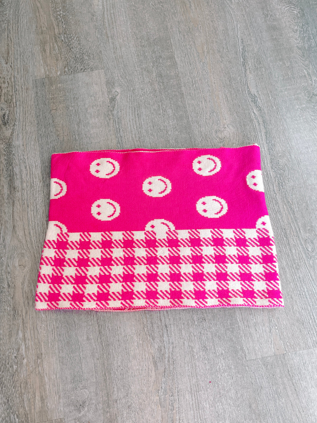 Sassy Pink Smiley Face Scarf | Sassy Shortcake | Sassy Shortcake